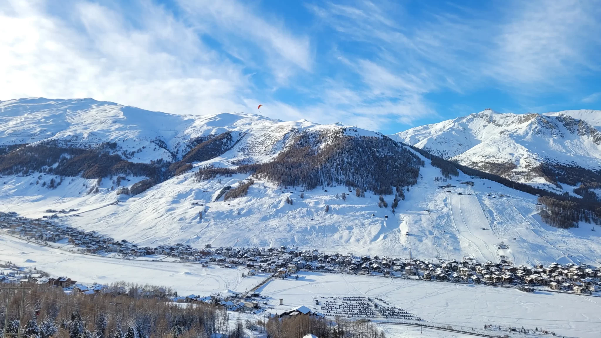 Stay in the Heart of Livigno | Hotel Gallis